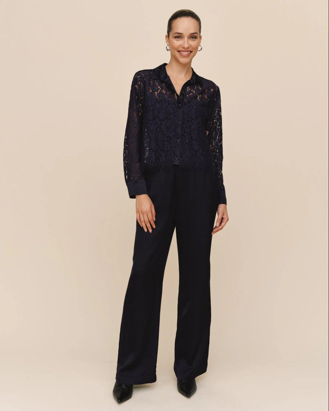 LACE CONTRAST BUTTON DOWN (MIDNIGHT SKY) - BELLA DAHL – Joelle's By Ally